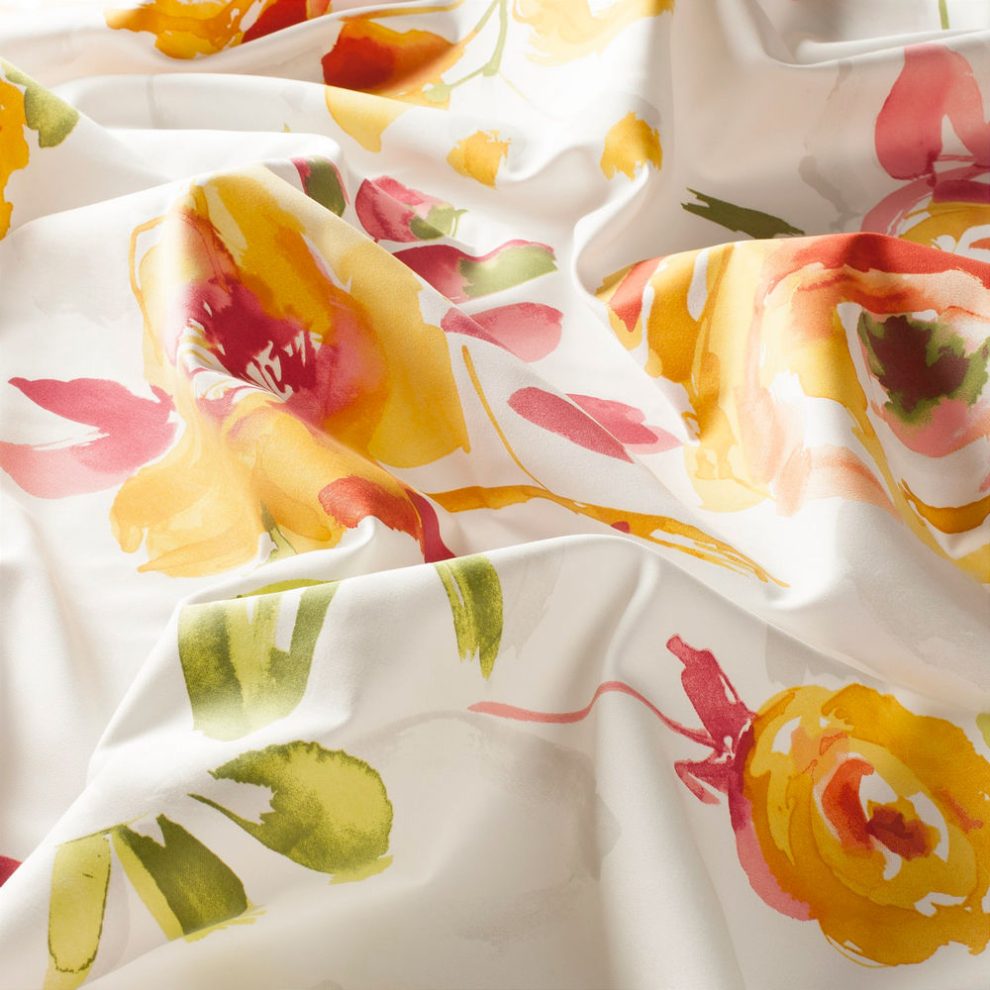 Draperii model floral alb rosu galben verde din poliester si bumbac ...