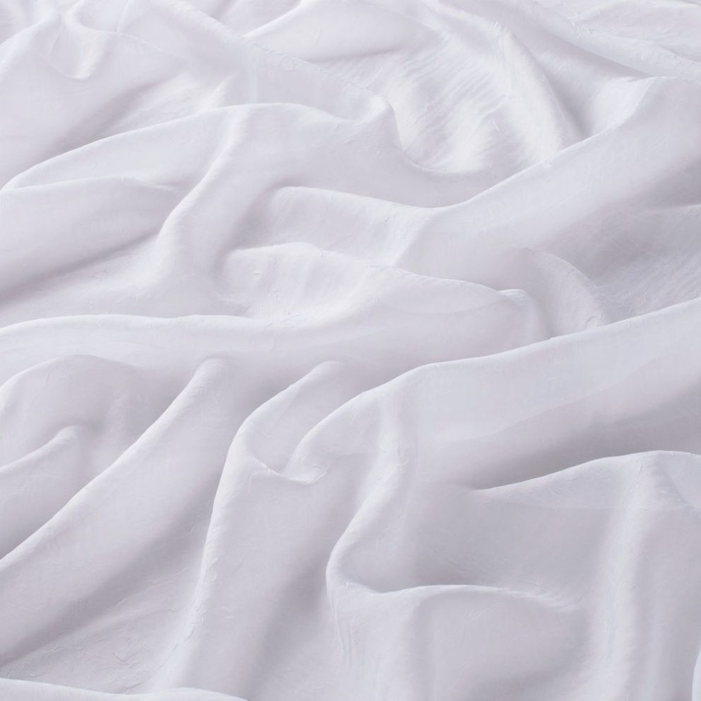 Draperii model floral bej alb din poliester si bumbac printat satin ...